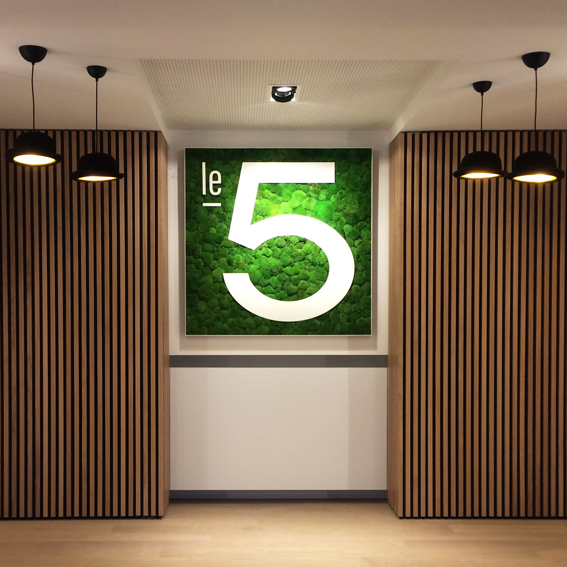 Le 5 – logo - Graphic Plugin – Agence de communication à Liège